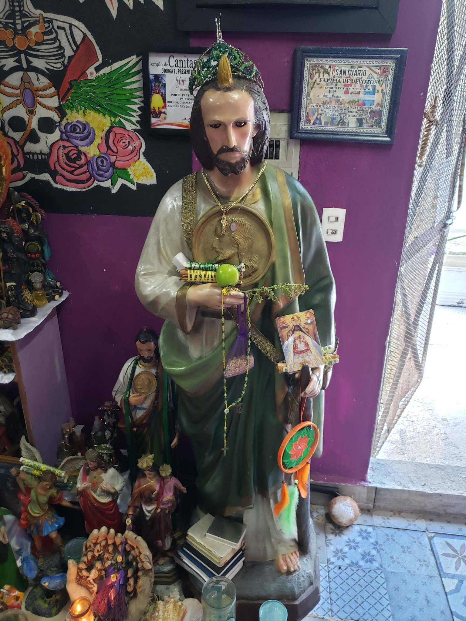 Santa Muerte of Health and Wealth – Photo-Essay from the Cancun Temple ...
